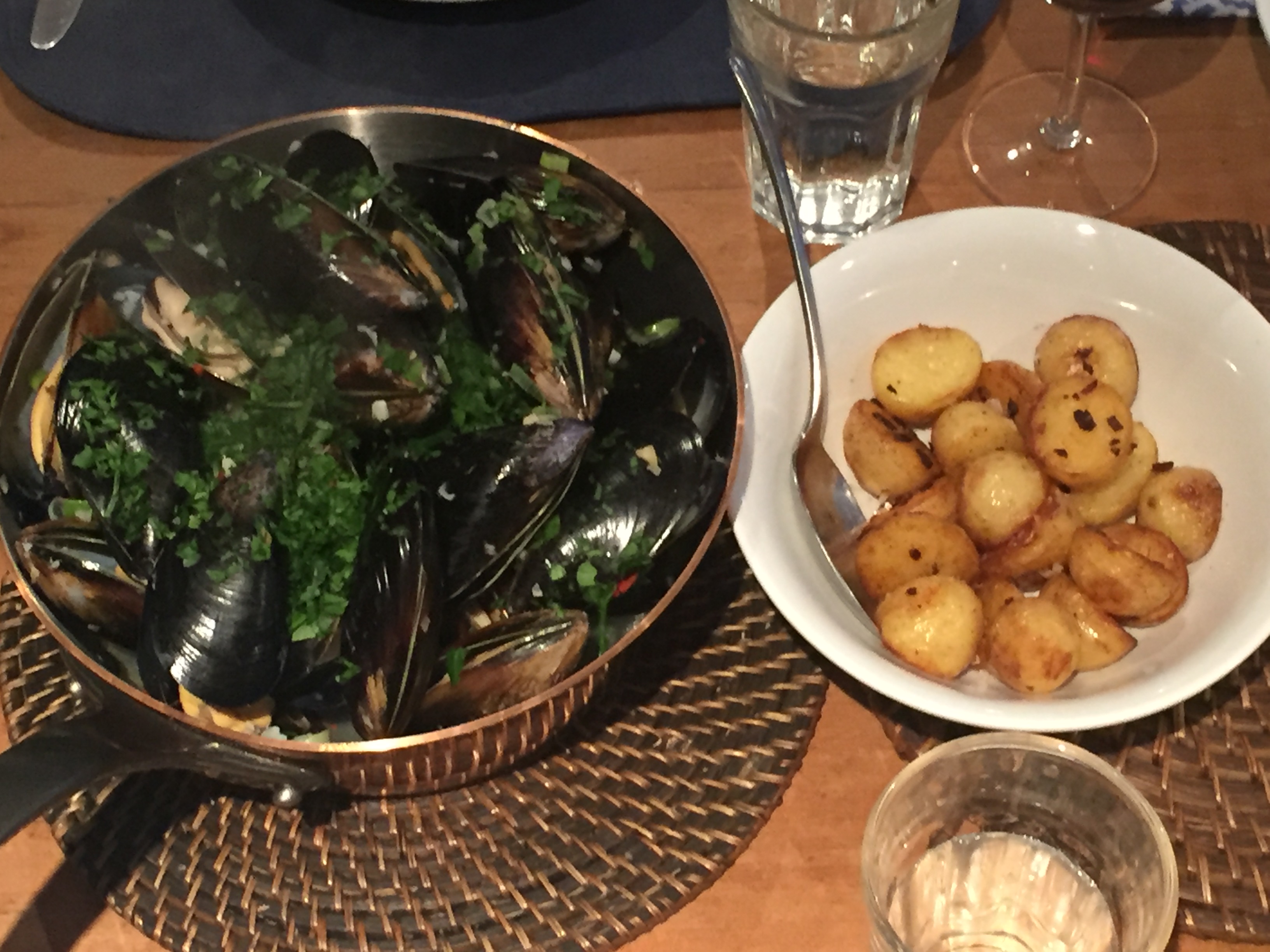 Mussels with garlic, chilli & crème fraiche | Kathryn in the kitchen ...